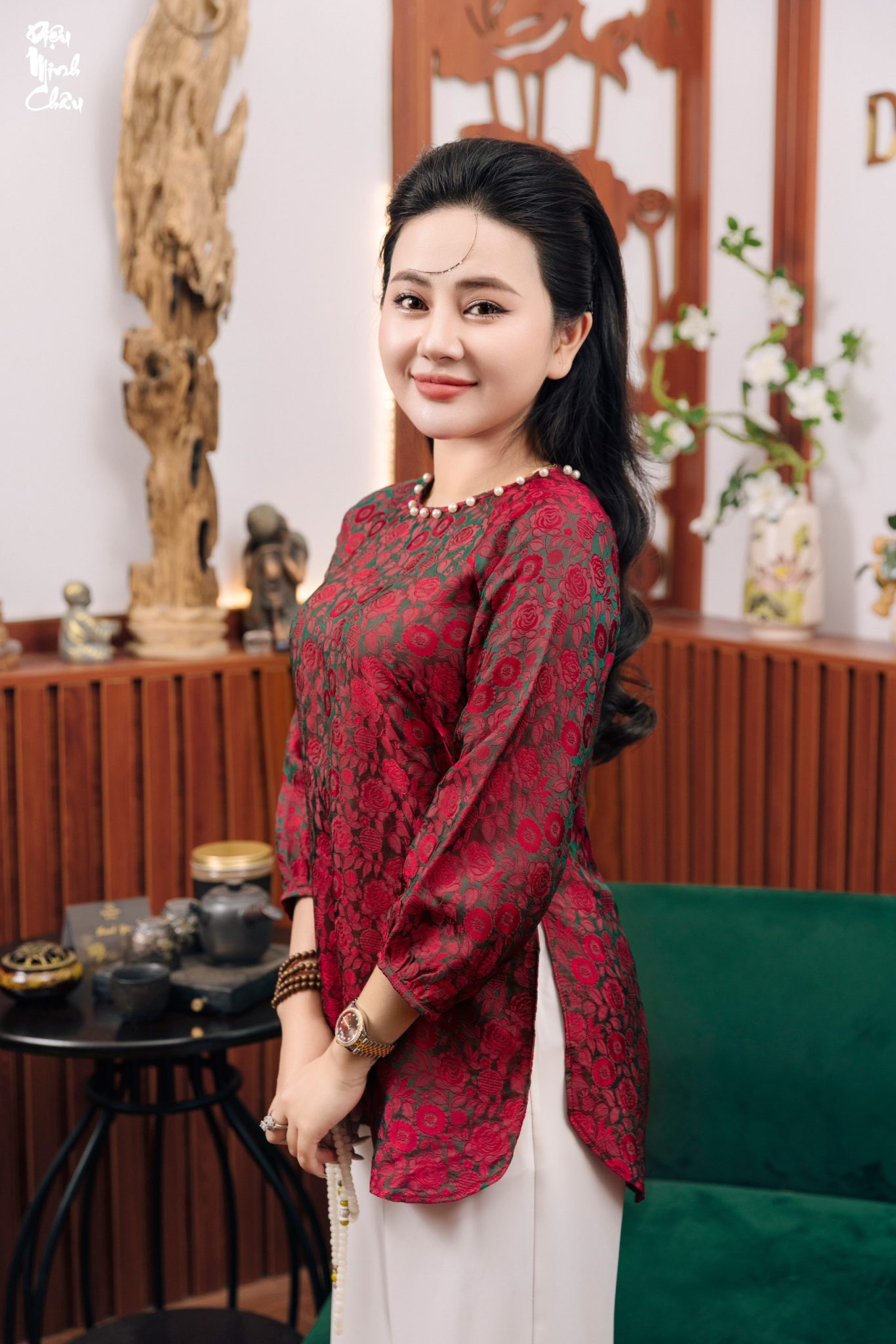 Lụa tơ tằm đính ngọc cổ phối quần lụa – PHÁP PHỤC DIỆU MINH CHÂU